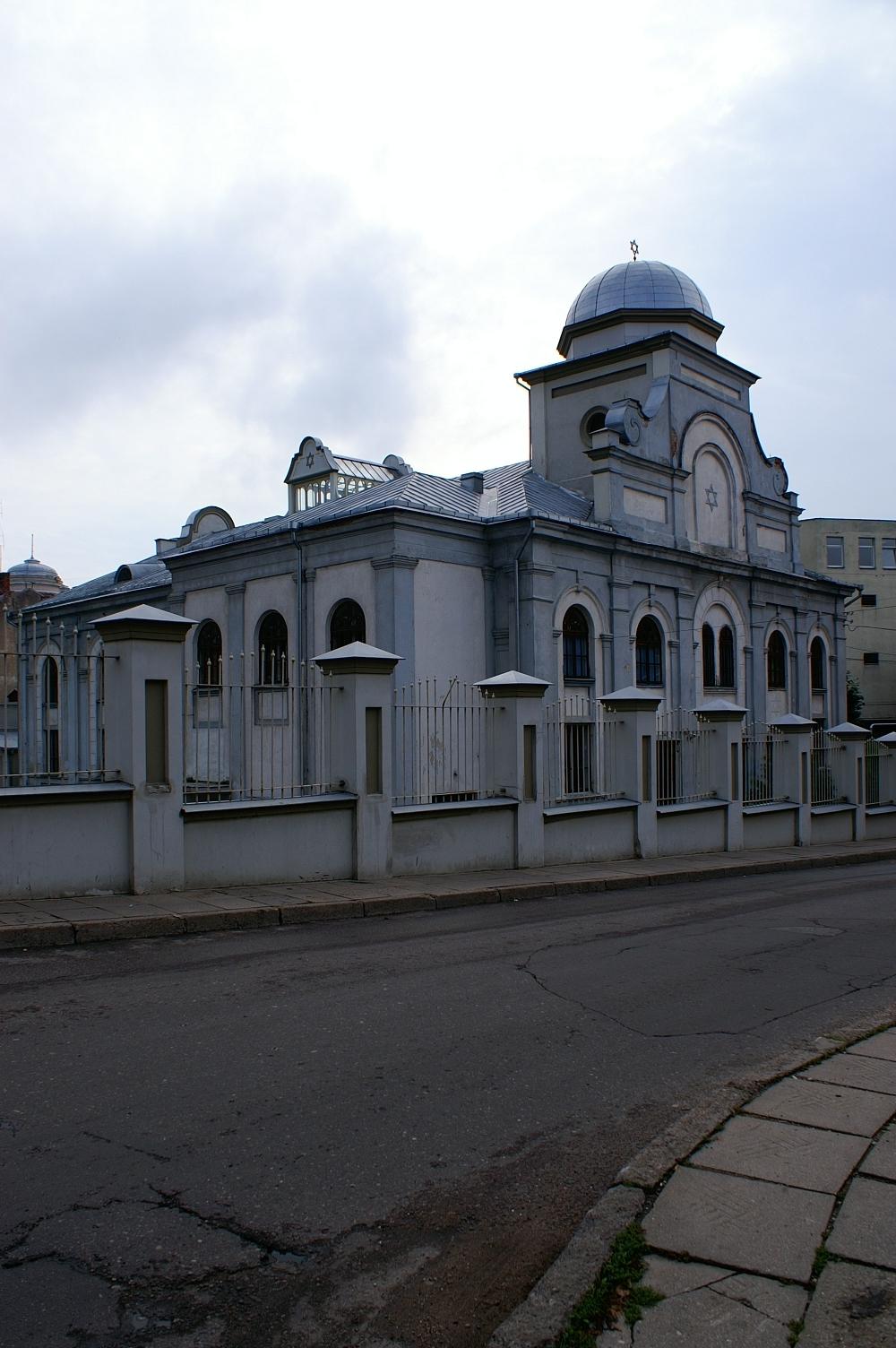 Choral Ohel Yaakov Synagogue in Kaunas | Religiana